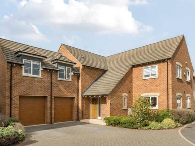 5 Bedroom Detached House For Sale In Wilstead