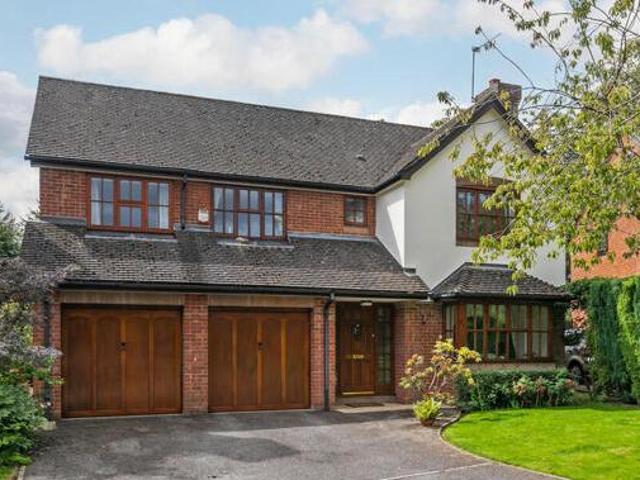 5 Bedroom Detached House For Sale In Winchester