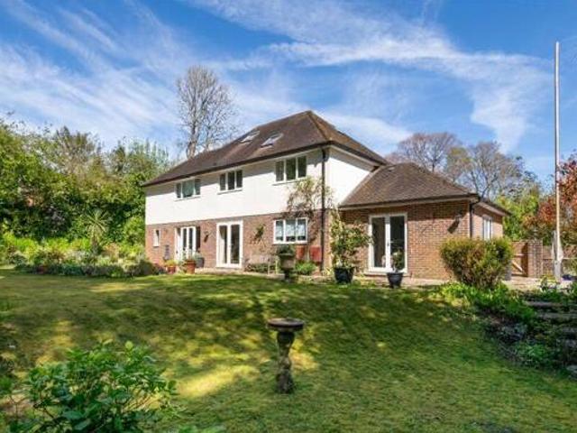 5 Bedroom Detached House For Sale In Winchester