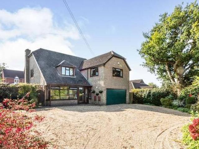 5 bedroom detached house for sale in Winchester Road Four Marks Alton Hants GU34 GU34