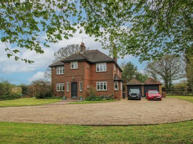 5 Bedroom Detached House For Sale In Wyatts Green