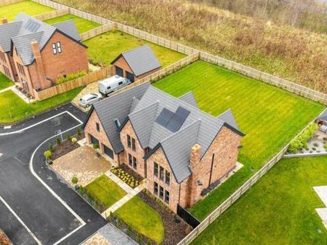 5 Bedroom Detached House For Sale In Wynyard