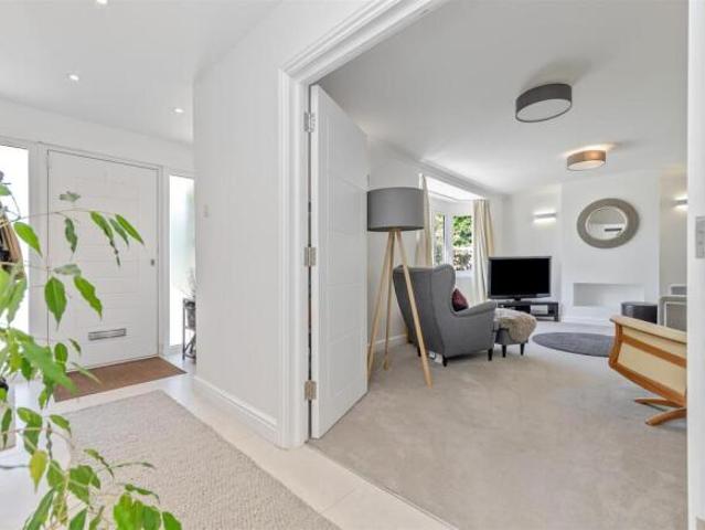 5 bedroom detached house for sale in Toulmin Drive, St. Albans, AL3