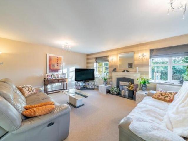 5 bedroom detached house for sale in Tom Blower Close, Nottingham, NG8