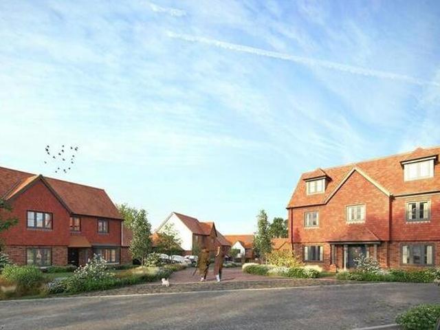 5 Bedroom Detached House For Sale In Tonbridge Road, Hildenborough
