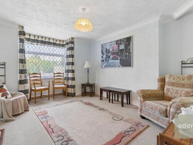 5 bedroom detached house for sale in Tonbridge Road, Teston, ME18