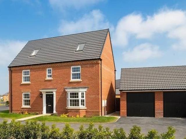 5 bedroom detached house for sale in Torry Orchard Marston Moretaine Bedfordshire MK43 2AD MK43