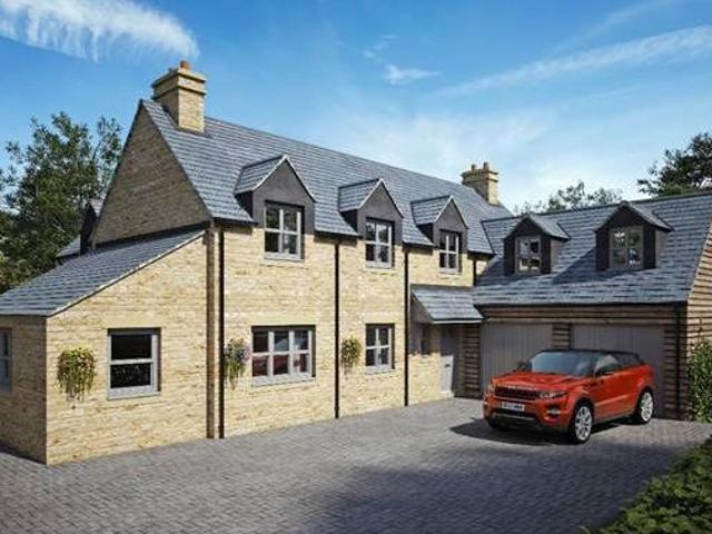 5 bedroom detached house for sale in Tathall End MK19 MK19