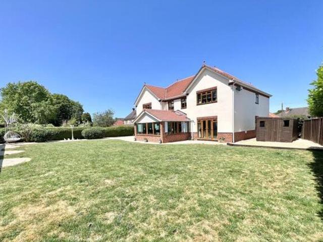 5 Bedroom Detached House For Sale In Taunton
