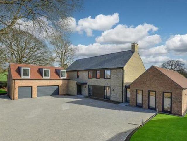 5 Bedroom Detached House For Sale In Taunton