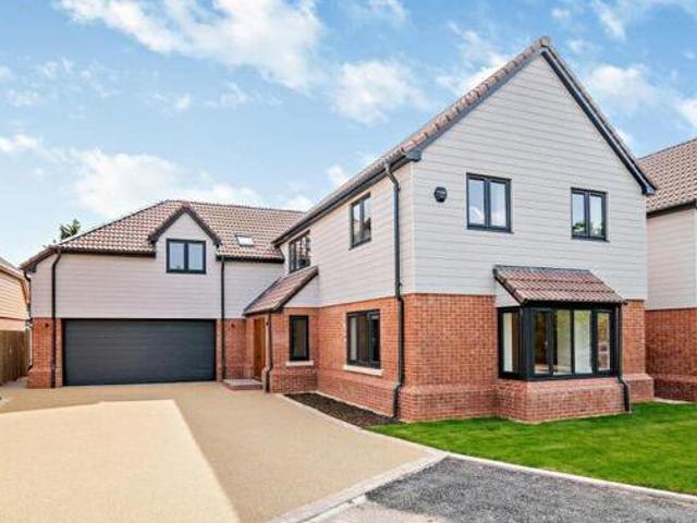 5 Bedroom Detached House For Sale In Taunton