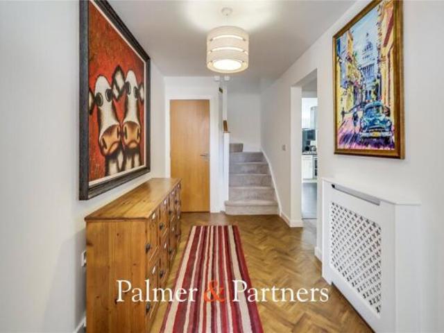 5 bedroom detached house for sale in Taylor Way, Great Baddow, Chelmsford, Essex, CM2