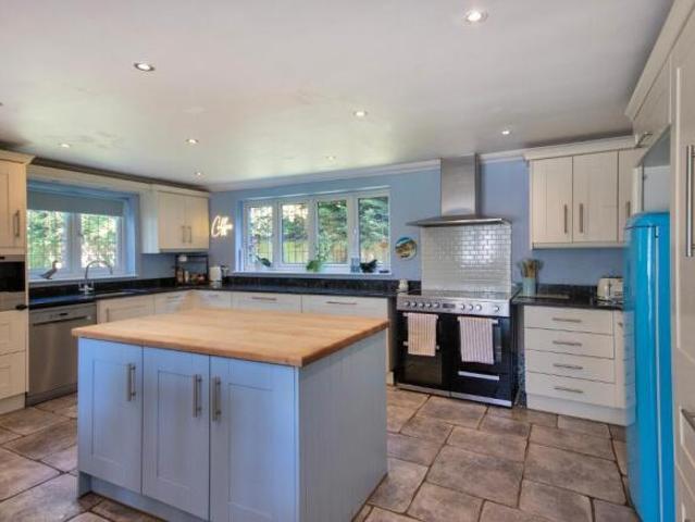 5 bedroom detached house for sale in Tenterden Road, Biddenden, Kent, TN27 8BH, TN27