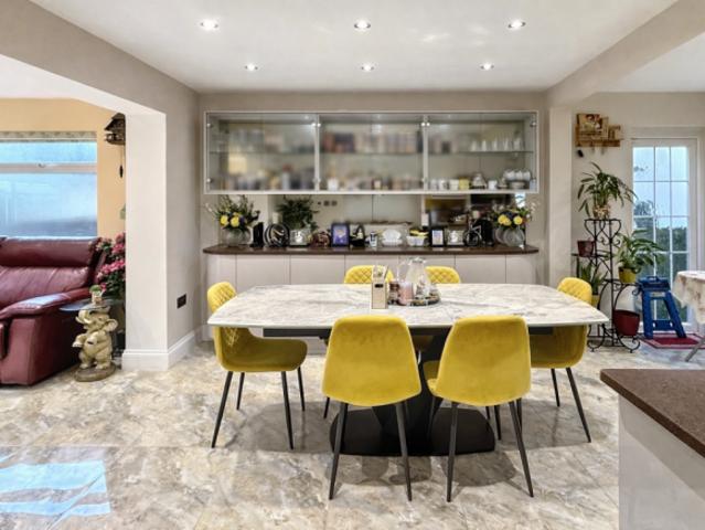 5 bedroom detached house for sale in The Avenue, Orpington, BR6 9AS, BR6