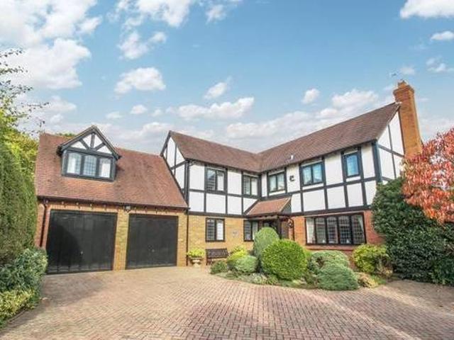 5 bedroom detached house for sale in The Coppice Mancetter Atherstone CV9