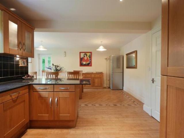 5 bedroom detached house for sale in The Glen, Wharncliffe Side, S35