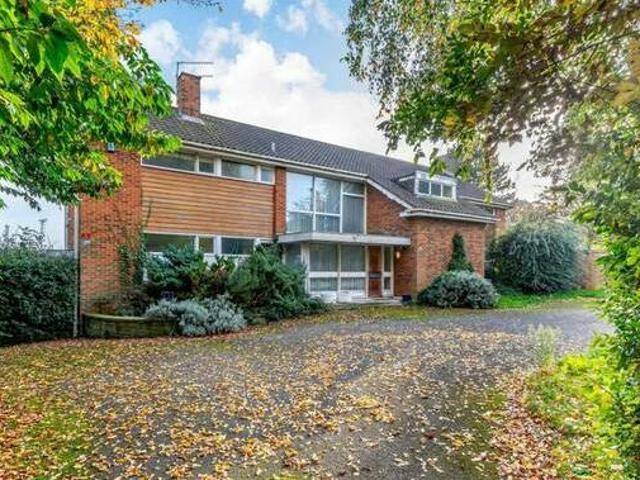 5 bedroom detached house for sale in The Ridgeway Chatham Kent ME4