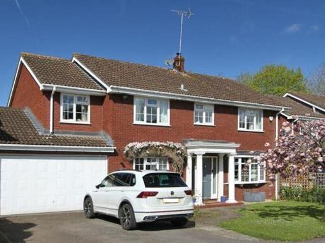 5 Bedroom Detached House For Sale In Thornbury