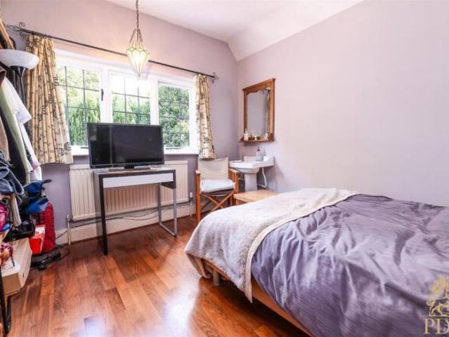 5 bedroom detached house for sale in Thorncliffe Road, Nottingham, NG3