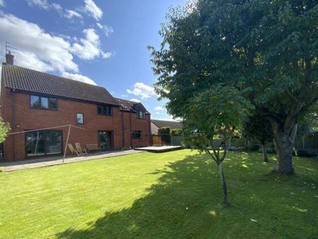 5 Bedroom Detached House For Sale In Tickton