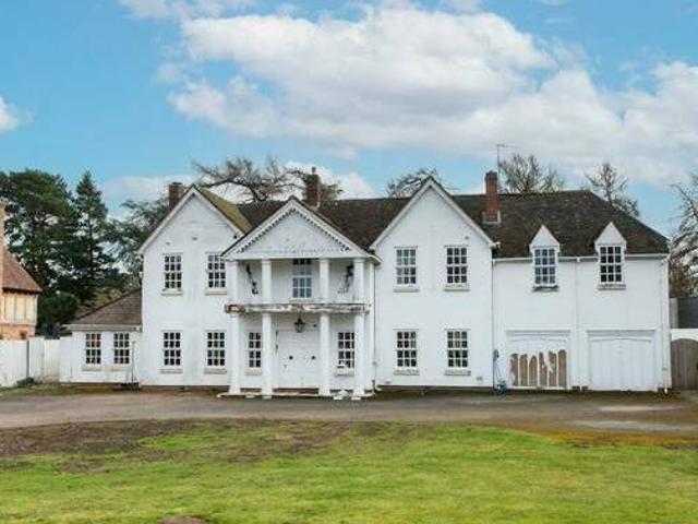 5 bedroom detached house for sale in Tiddington Road StratforduponAvon Warwickshire CV37