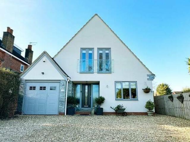 5 bedroom detached house for sale in Tilehouse Lane Tidbury Green Solihull B90 1PW B90