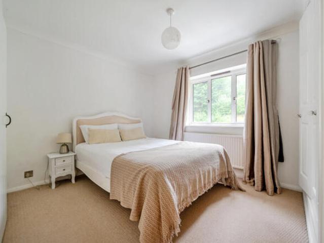 5 bedroom detached house for sale in Tinkerpot Lane, West Kingsdown, TN15