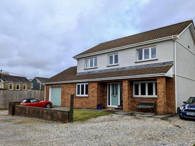 5 Bedroom Detached House For Sale In Twyn