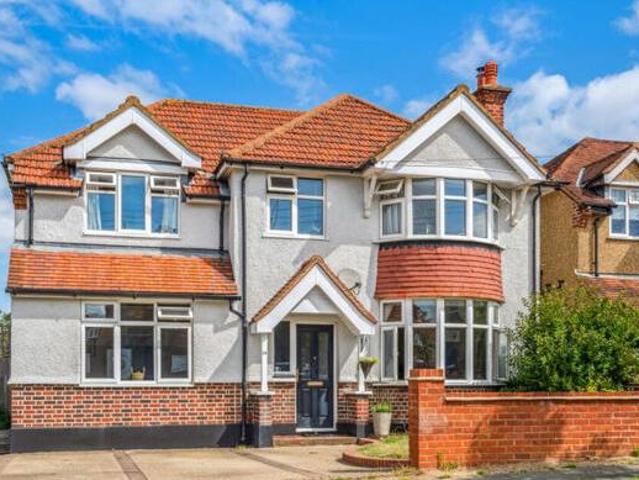 5 Bedroom Detached House For Sale In Uxbridge