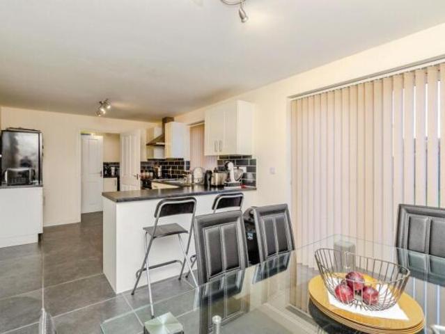 5 bedroom detached house for sale in Uxbridge Close, Wolverhampton, WV2