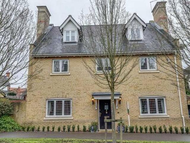 5 bedroom detached house for sale in Vaughan Williams Way Warley CM14