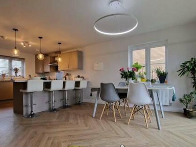5 bedroom detached house for sale in Violet Avenue Peterborough PE7