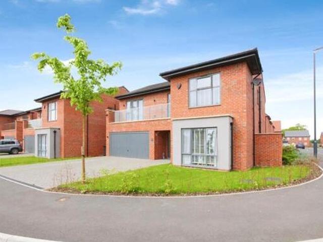 5 Bedroom Detached House For Sale In York