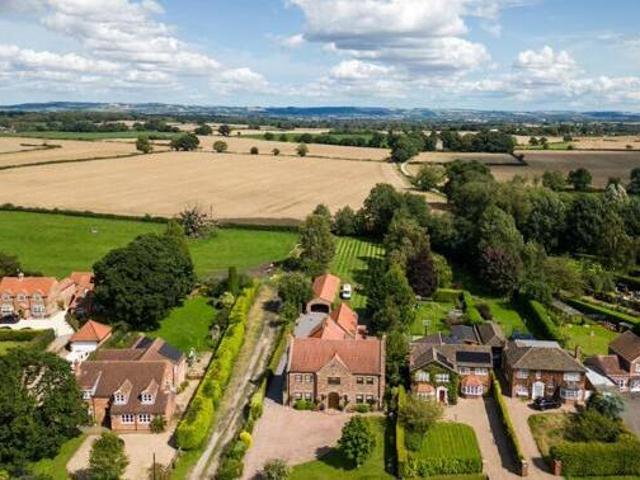 5 Bedroom Detached House For Sale In York, North Yorkshire
