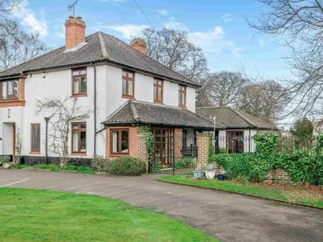 5 bedroom detached house for sale in Yarmouth Road North Walsham NR28