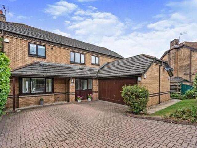 5 Bedroom Detached House For Sale In Ystradowen