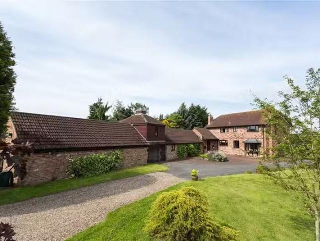5 bedroom Detached House for sale, Strensall Road, Earswick, Y.