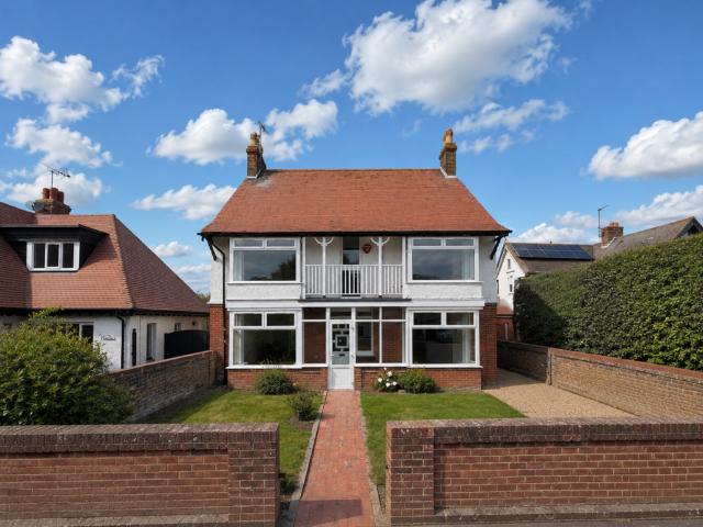 5 bedroom detached house to rent