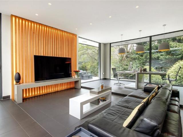 5 bedroom detached house to rent