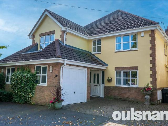 5 bedroom detached house to rent