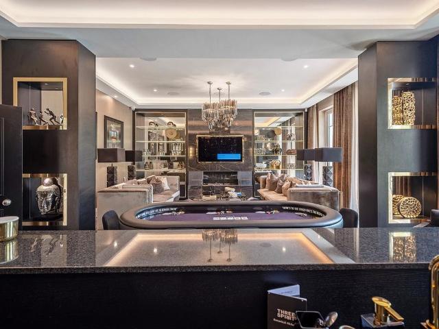 5 bedroom detached house to rent