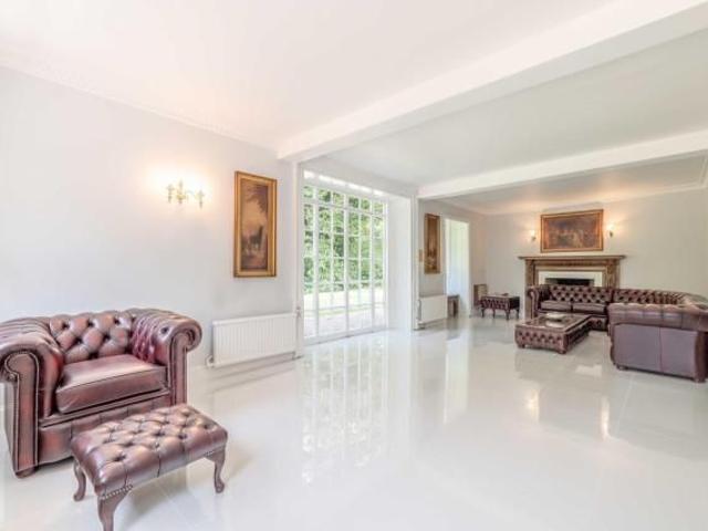 5 bedroom detached house to rent