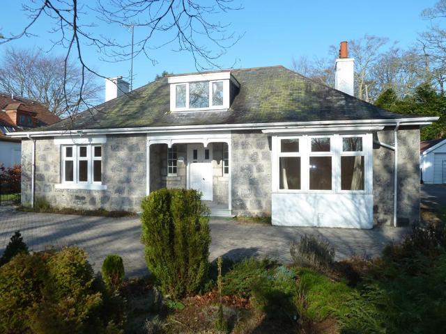 5 bedroom detached house to rent