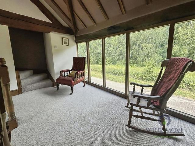 5 bedroom detached house to rent