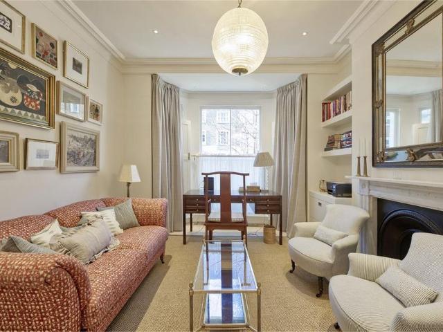 5 bedroom detached house to rent