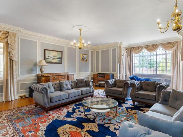5 bedroom detached house to rent