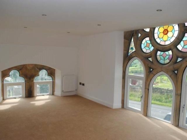 5 bedroom detached house to rent