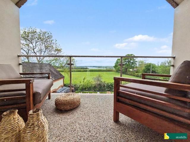 5 bedroom detached house to rent