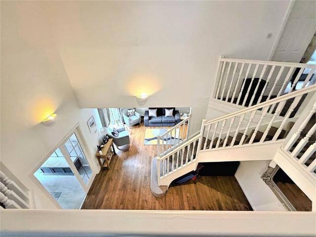 5 bedroom detached house to rent