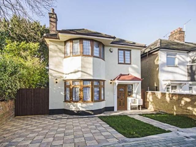 5 bedroom detached house to rent